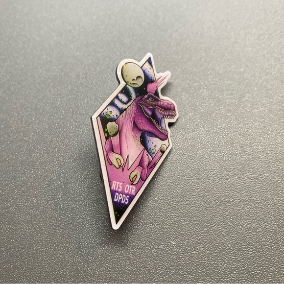 Amazon | Office | Amazon Employee Pin Exclusive Rts Otr Dpd5 Dinosaur ...